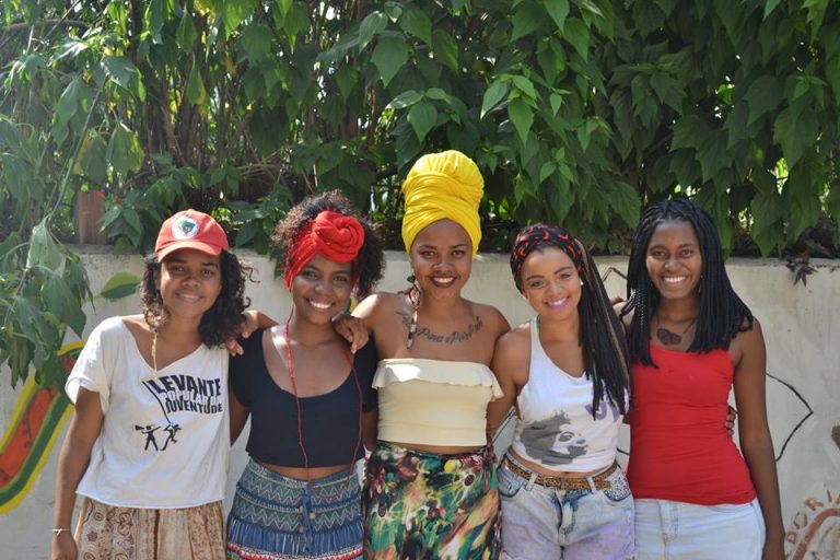 Ser mulher e negra é lindo. E eu sou. - Blogueiras Negras